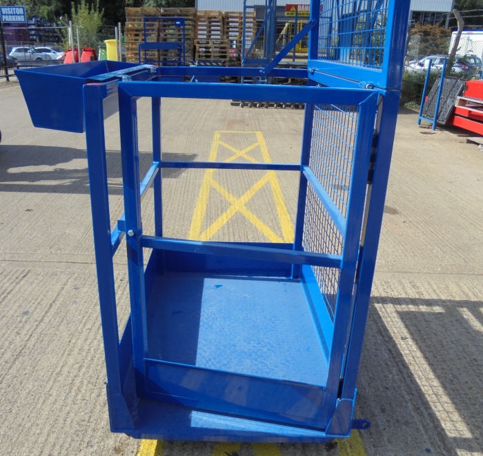 Forklift Budget Safety Access Cage 1 & 2 persons - Steps and Stillages
