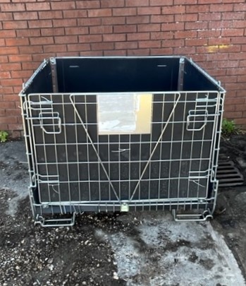 Second Hand Folding Wire Cage 2 - Steps and Stillages