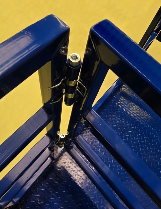 Folding Forklift Safety Access Cage 1 & 2 persons - Steps and Stillages