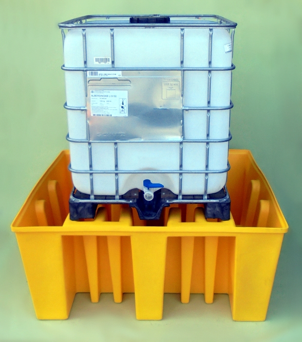 Low Height Polyethylene Sump Pallet For 1 IBC - Steps and Stillages