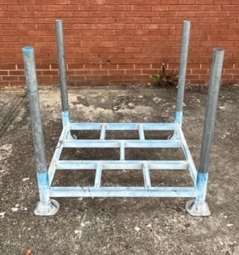 Second Hand Galvanised Post Pallet With Removable Posts - Steps and ...