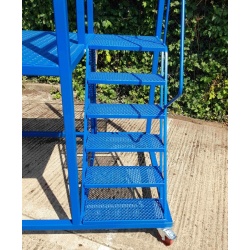 Lorry Trailer Access Mobile Unloading Platform With Steps - S1 - Steps ...